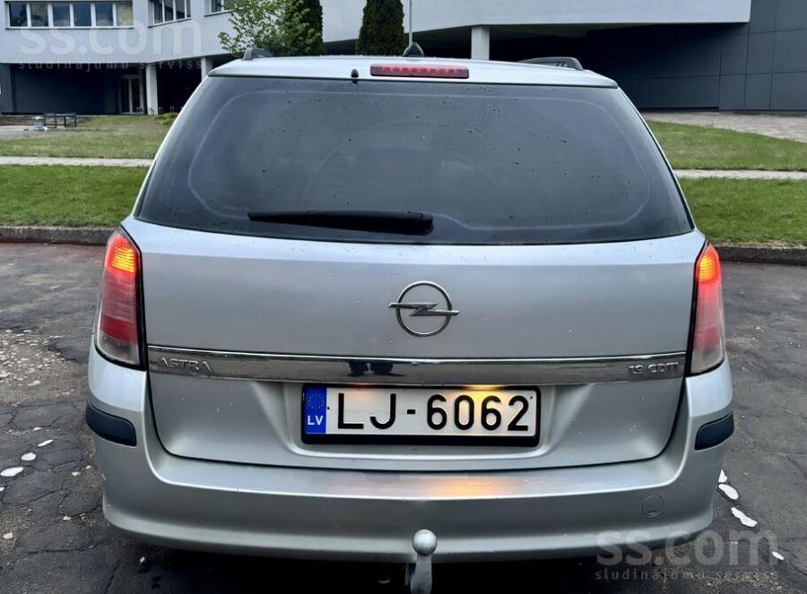 Opel Astra 2005 Daugavpils, ar dzinēja tilpumu 1.90 L un nobraukumu 295 tūkst. km par 990 €, foto 11 vietnē AUTOMOTO.COM.LV