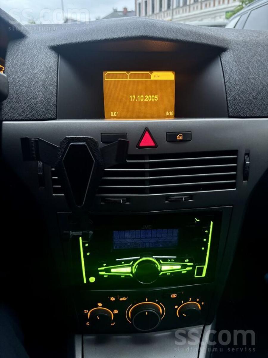 Opel Astra 2005 Daugavpils, ar dzinēja tilpumu 1.90 L un nobraukumu 295 tūkst. km par 990 €, foto 17 vietnē AUTOMOTO.COM.LV