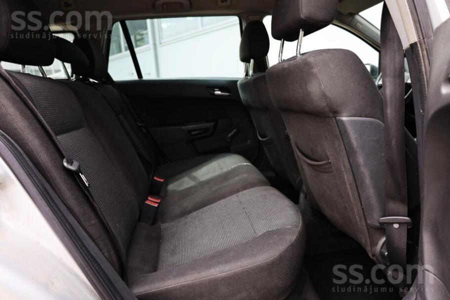 Opel Astra 2005 in Riga, with an engine capacity of 1.90 L and mileage of 0 thousand km for 995 €, photo 12 on AUTOMOTO.COM.LV