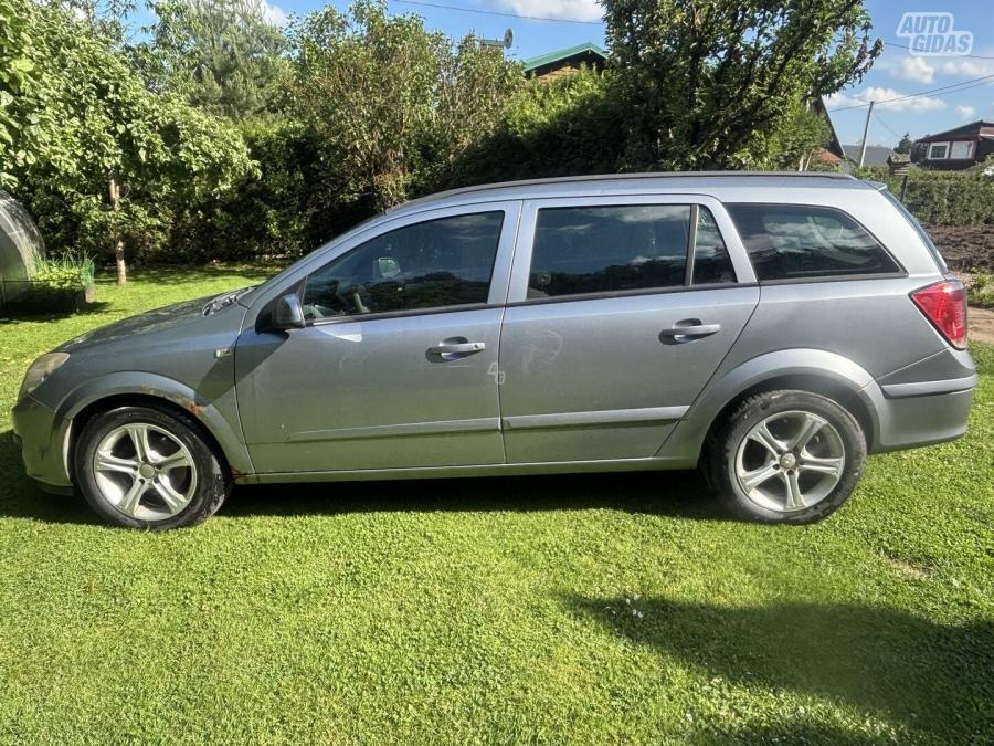 Opel Astra 2005 Kauņa, ar dzinēja tilpumu 1.70 L un nobraukumu 371 tūkst. km par 550 €, foto 1 vietnē AUTOMOTO.COM.LV