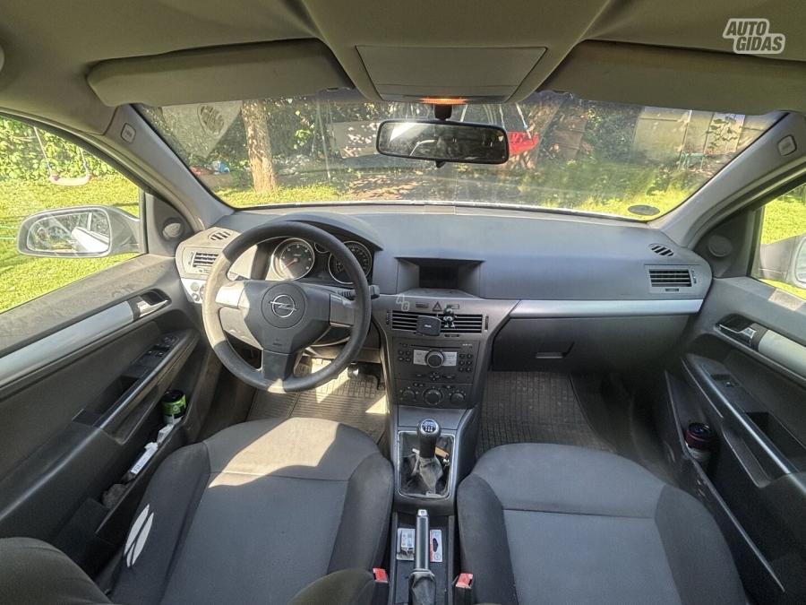 Opel Astra 2005 Kauņa, ar dzinēja tilpumu 1.70 L un nobraukumu 371 tūkst. km par 550 €, foto 7 vietnē AUTOMOTO.COM.LV
