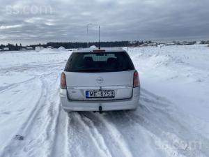 Опель Астра 2005 в Рига, объемом двигателя 1.70 л и пробегом 389 тыс. км за 1390 €, фото 5 на AUTOMOTO.COM.LV