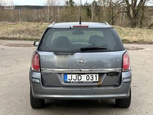 Opel Astra 2005 in Vilnius, with an engine capacity of 1.90 L and mileage of 300 thousand km for 350 €, photo 6 on AUTOMOTO.COM.LV