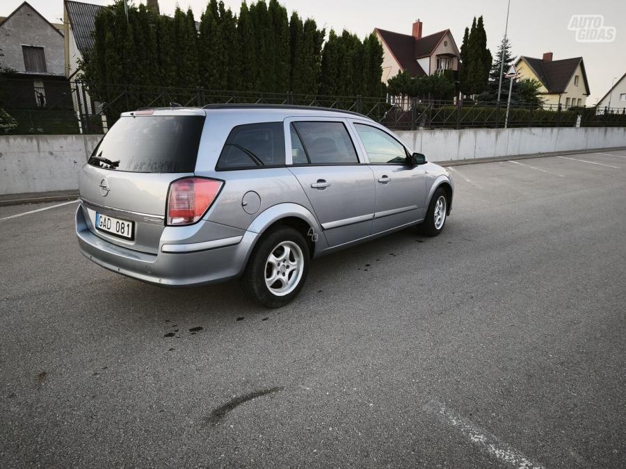 Opel Astra 2005 Telšiai, ar dzinēja tilpumu 1.60 L un nobraukumu 245 tūkst. km par 1250 €, foto 4 vietnē AUTOMOTO.COM.LV