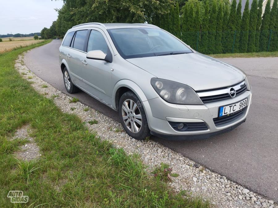 Opel Astra 2005 in Mazeikiai, with an engine capacity of 1.90 L and mileage of 0 thousand km for 650 €, photo 3 on AUTOMOTO.COM.LV