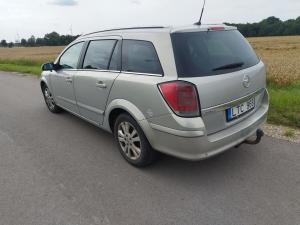 Opel Astra 2005 in Mazeikiai, with an engine capacity of 1.90 L and mileage of 0 thousand km for 650 €, photo 4 on AUTOMOTO.COM.LV