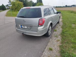 Opel Astra 2005 in Mazeikiai, with an engine capacity of 1.90 L and mileage of 0 thousand km for 650 €, photo 5 on AUTOMOTO.COM.LV