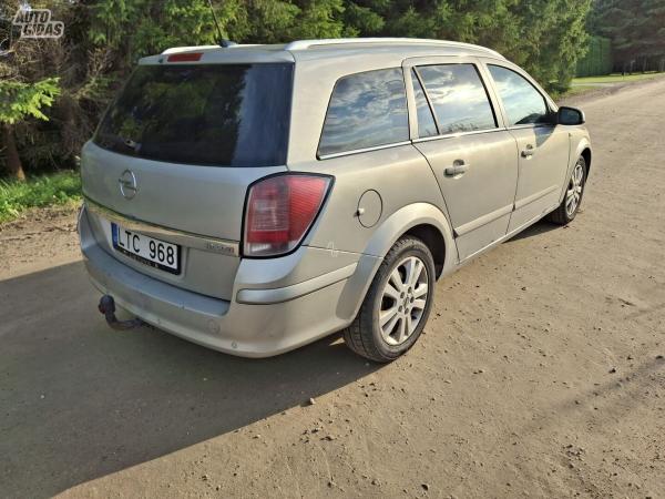 Опель Астра 2005 в Мажейкяй, объемом двигателя 1.90 л и пробегом 456 тыс. км за 1150 €, фото 4 на AUTOMOTO.COM.LV