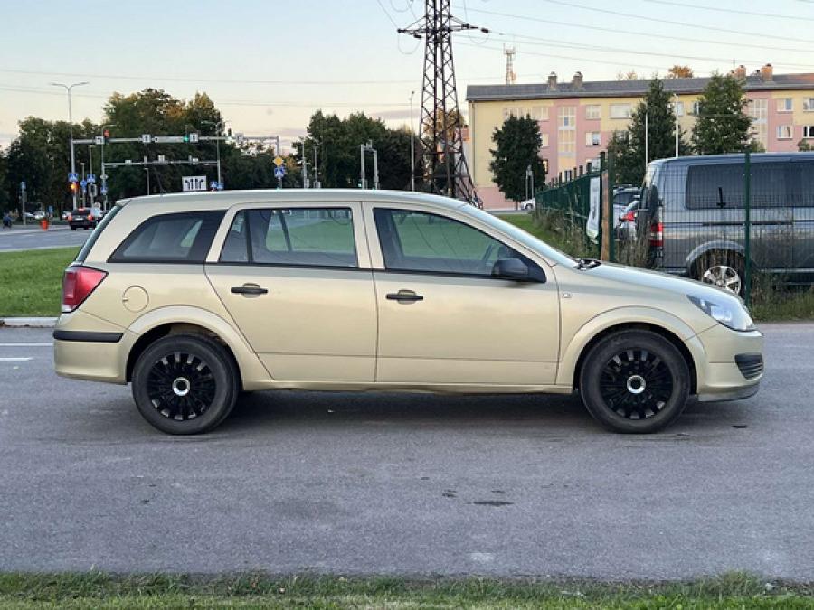 Opel Astra 2005 Narva, ar dzinēja tilpumu 1.40 L un nobraukumu 74 tūkst. km par 1999 €, foto 6 vietnē AUTOMOTO.COM.LV