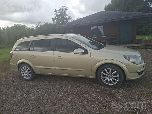 Opel Astra 2005 Liepāja vietnē Opel Astra 2005 Liepāja, ar dzinēja tilpumu 1.70 L un nobraukumu 352 tūkst. km par 850 €, foto 1 vietnē AUTOMOTO.COM.LV