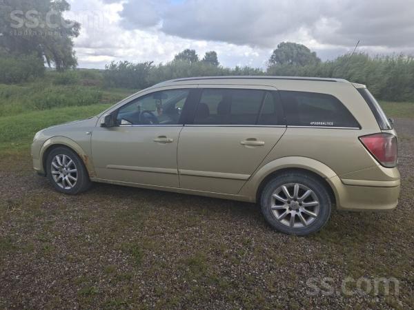Opel Astra 2005 Liepāja vietnē Opel Astra 2005 Liepāja, ar dzinēja tilpumu 1.70 L un nobraukumu 352 tūkst. km par 850 €, foto 5 vietnē AUTOMOTO.COM.LV