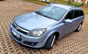 Opel Astra 2006 in Cesis, with an engine capacity of 1.90 L and mileage of 381 thousand km for 1400 €, photo 3 on AUTOMOTO.COM.LV