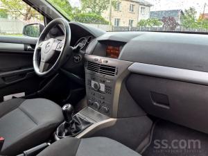 Opel Astra 2006 Rīga, ar dzinēja tilpumu 1.90 L un nobraukumu 356 tūkst. km par 2750 €, foto 11 vietnē AUTOMOTO.COM.LV