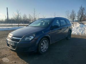 Opel Astra 2006 in Siauliai, with an engine capacity of 1.90 L and mileage of 300 thousand km for 499 €, photo 2 on AUTOMOTO.COM.LV