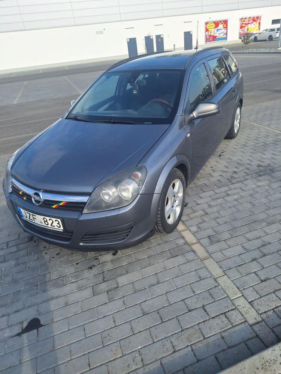 Opel Astra 2006 Kauņa, ar dzinēja tilpumu 1.90 L un nobraukumu 420 tūkst. km par 1100 €, foto 2 vietnē AUTOMOTO.COM.LV