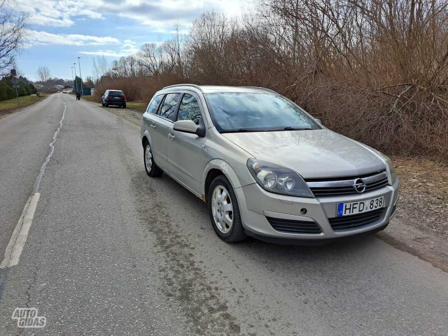 Opel Astra 2006 Telšiai, ar dzinēja tilpumu 1.90 L un nobraukumu 330 tūkst. km par 800 €, foto 1 vietnē AUTOMOTO.COM.LV