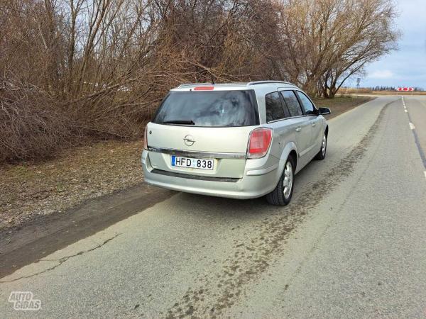 Opel Astra 2006 in Telschi, with an engine capacity of 1.90 L and mileage of 330 thousand km for 800 €, photo 2 on AUTOMOTO.COM.LV