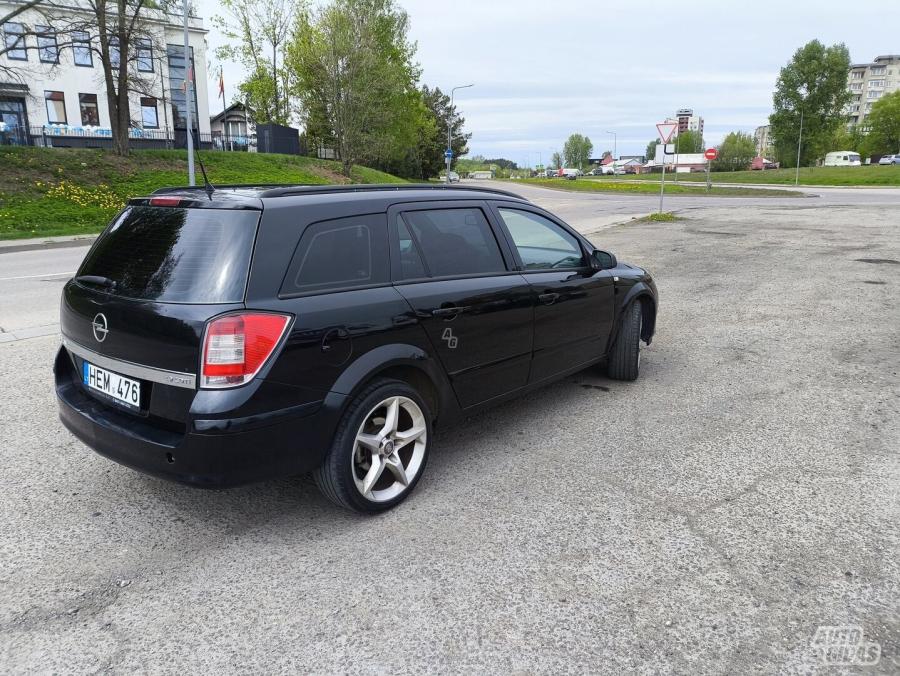 Opel Astra 2006 in Kaunas, with an engine capacity of 1.90 L and mileage of 390 thousand km for 1400 €, photo 9 on AUTOMOTO.COM.LV