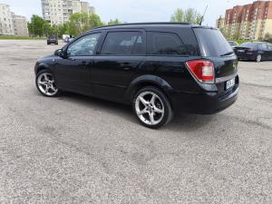 Opel Astra 2006 in Kaunas, with an engine capacity of 1.90 L and mileage of 390 thousand km for 1400 €, photo 13 on AUTOMOTO.COM.LV