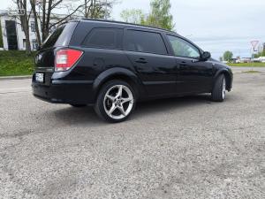 Opel Astra 2006 in Kaunas, with an engine capacity of 1.90 L and mileage of 390 thousand km for 1400 €, photo 15 on AUTOMOTO.COM.LV