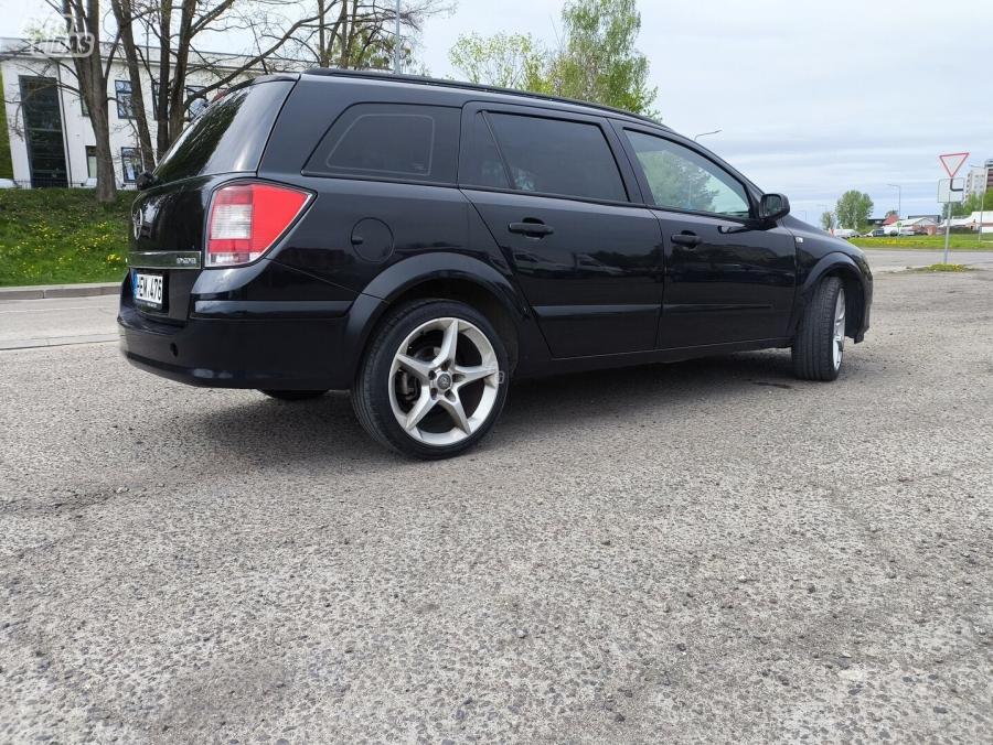 Opel Astra 2006 in Kaunas, with an engine capacity of 1.90 L and mileage of 390 thousand km for 1400 €, photo 15 on AUTOMOTO.COM.LV