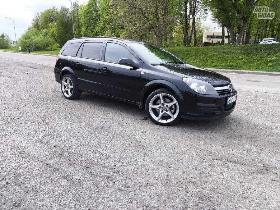 Opel Astra 2006 in Kaunas, with an engine capacity of 1.90 L and mileage of 390 thousand km for 1400 €, photo 17 on AUTOMOTO.COM.LV