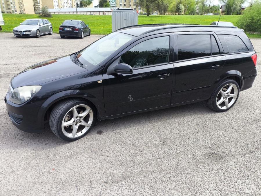 Opel Astra 2006 in Kaunas, with an engine capacity of 1.90 L and mileage of 390 thousand km for 1400 €, photo 19 on AUTOMOTO.COM.LV