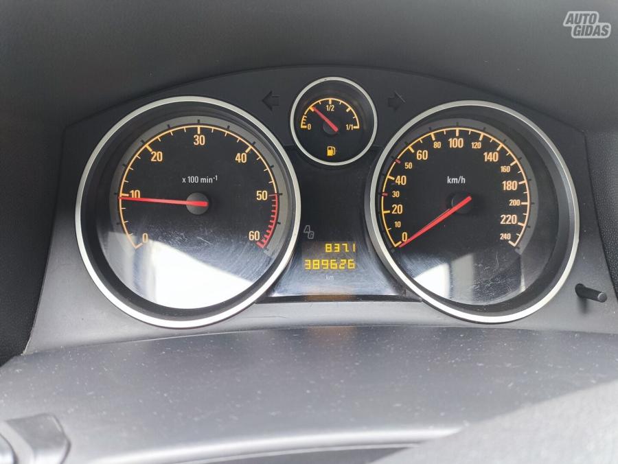 Opel Astra 2006 in Kaunas, with an engine capacity of 1.90 L and mileage of 390 thousand km for 1400 €, photo 25 on AUTOMOTO.COM.LV