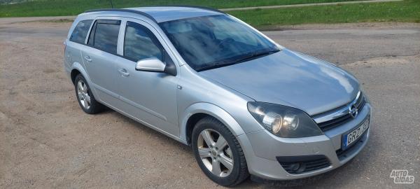 Opel Astra 2006 in Vilnius, with an engine capacity of 1.90 L and mileage of 347 thousand km for 1100 €, photo 1 on AUTOMOTO.COM.LV