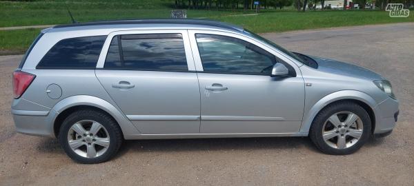 Opel Astra 2006 in Vilnius, with an engine capacity of 1.90 L and mileage of 347 thousand km for 1100 €, photo 6 on AUTOMOTO.COM.LV