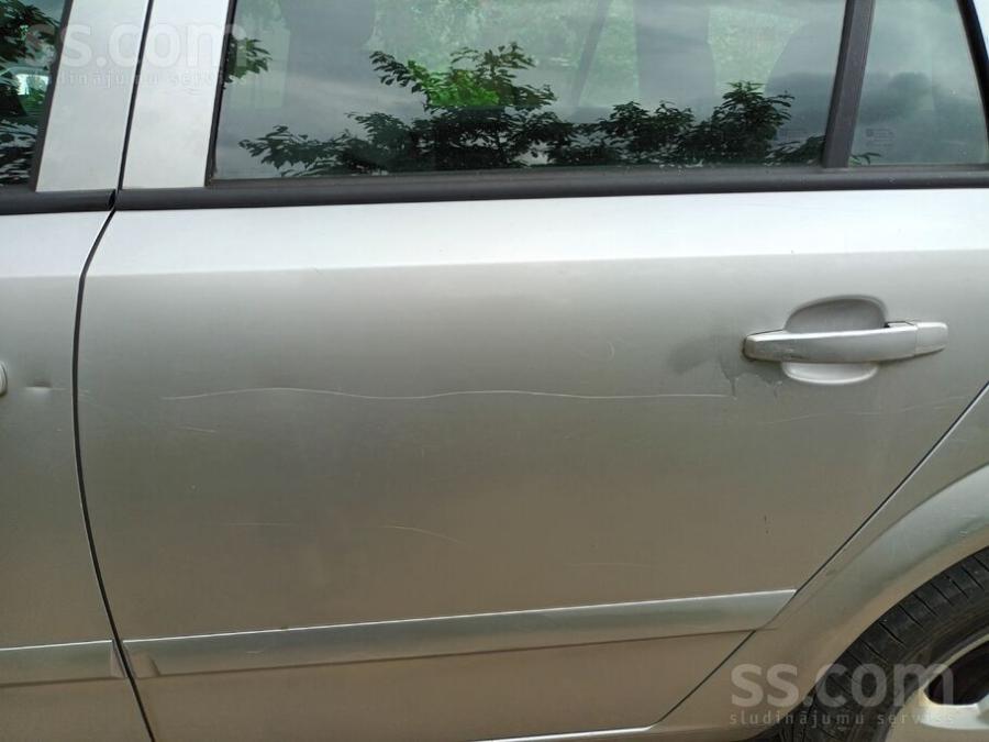 Opel Astra 2006 Cēsis, ar dzinēja tilpumu 1.90 L un nobraukumu 446 tūkst. km par 1300 €, foto 6 vietnē AUTOMOTO.COM.LV