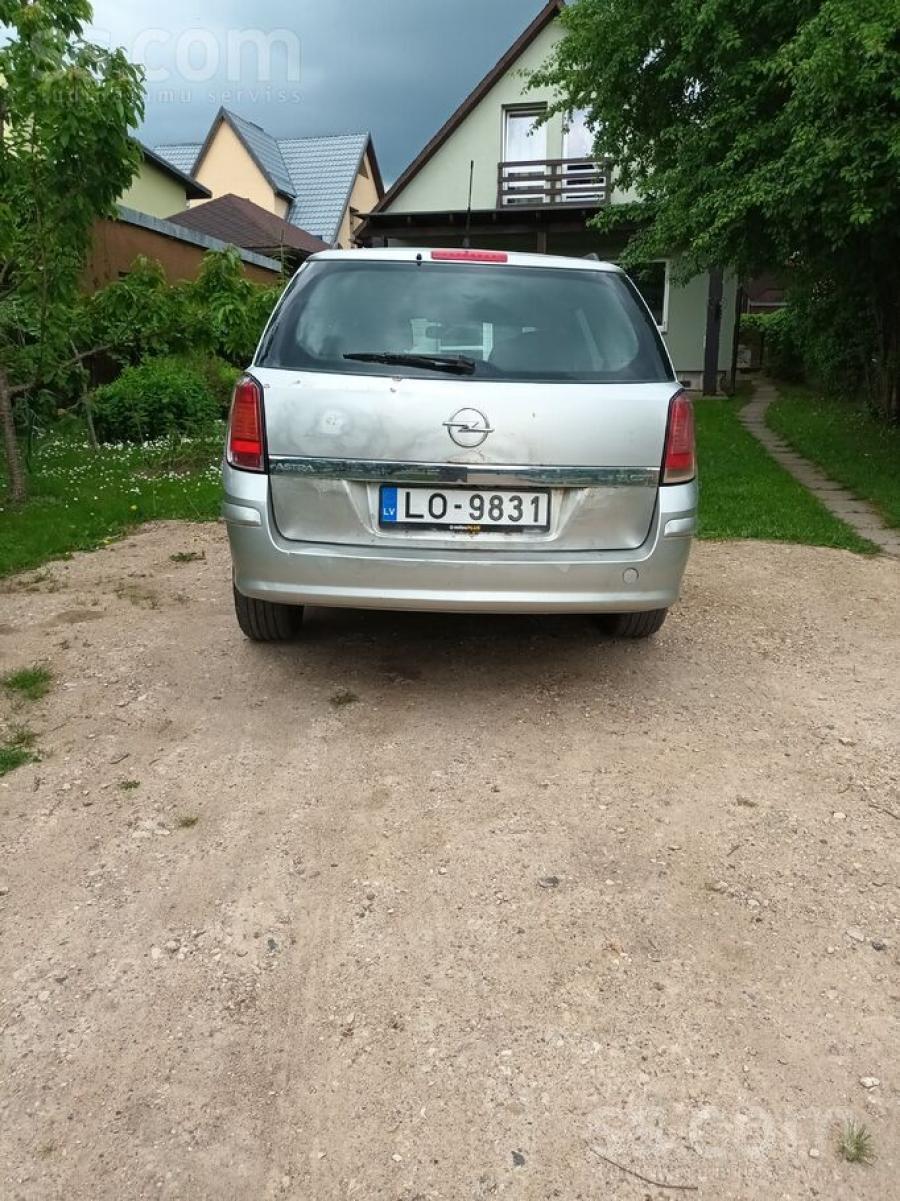 Opel Astra 2006 Cēsis, ar dzinēja tilpumu 1.90 L un nobraukumu 446 tūkst. km par 1300 €, foto 8 vietnē AUTOMOTO.COM.LV