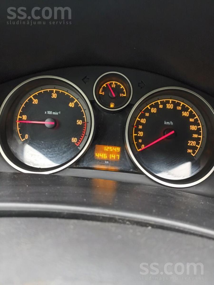 Opel Astra 2006 Cēsis, ar dzinēja tilpumu 1.90 L un nobraukumu 446 tūkst. km par 1300 €, foto 9 vietnē AUTOMOTO.COM.LV