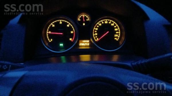 Opel Astra 2006 Valka, ar dzinēja tilpumu 1.90 L un nobraukumu 285 tūkst. km par 1100 €, foto 4 vietnē AUTOMOTO.COM.LV