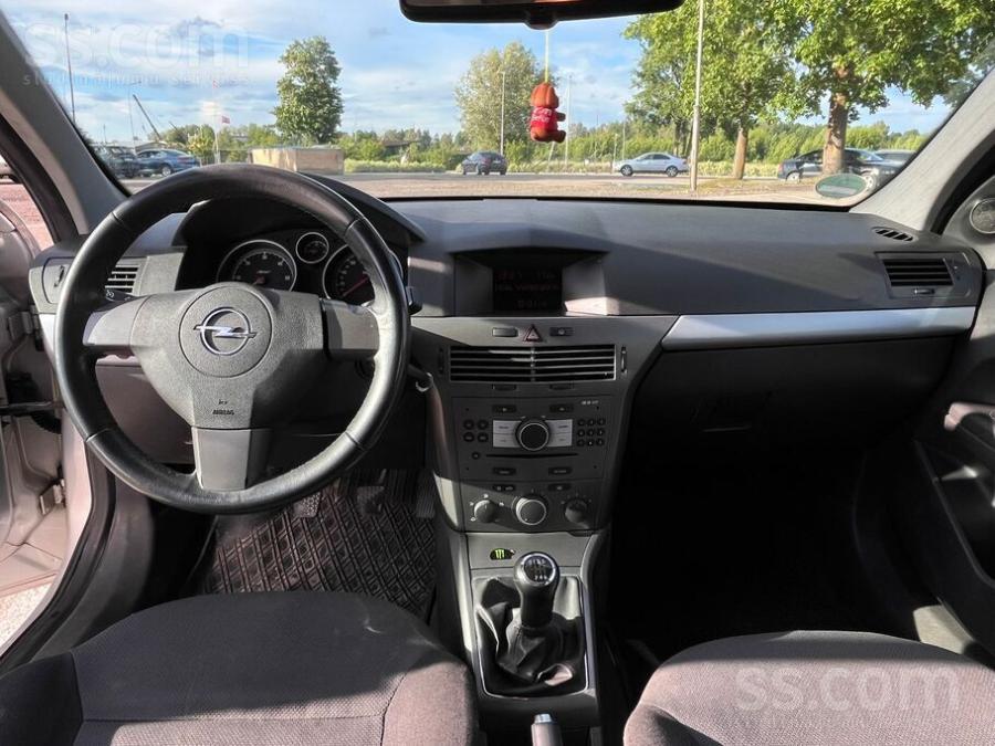 Opel Astra 2006 Dobele, ar dzinēja tilpumu 1.90 L un nobraukumu 250 tūkst. km par 1850 €, foto 4 vietnē AUTOMOTO.COM.LV