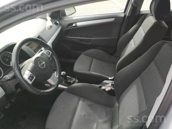Opel Astra 2006 Rīga, ar dzinēja tilpumu 1.90 L un nobraukumu 0 tūkst. km par 1590 €, foto 9 vietnē AUTOMOTO.COM.LV