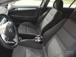 Opel Astra 2006 Rīga, ar dzinēja tilpumu 1.90 L un nobraukumu 0 tūkst. km par 1590 €, foto 11 vietnē AUTOMOTO.COM.LV