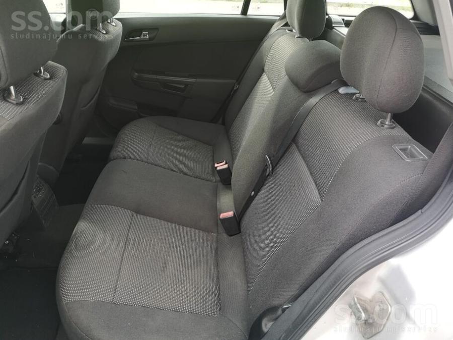 Opel Astra 2006 Rīga, ar dzinēja tilpumu 1.90 L un nobraukumu 0 tūkst. km par 1590 €, foto 13 vietnē AUTOMOTO.COM.LV