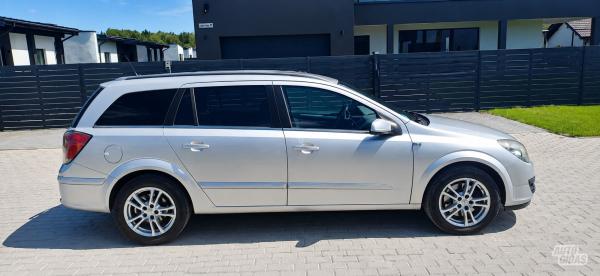 Opel Astra 2006 Mažeikiai, ar dzinēja tilpumu 1.90 L un nobraukumu 269 tūkst. km par 1470 €, foto 5 vietnē AUTOMOTO.COM.LV