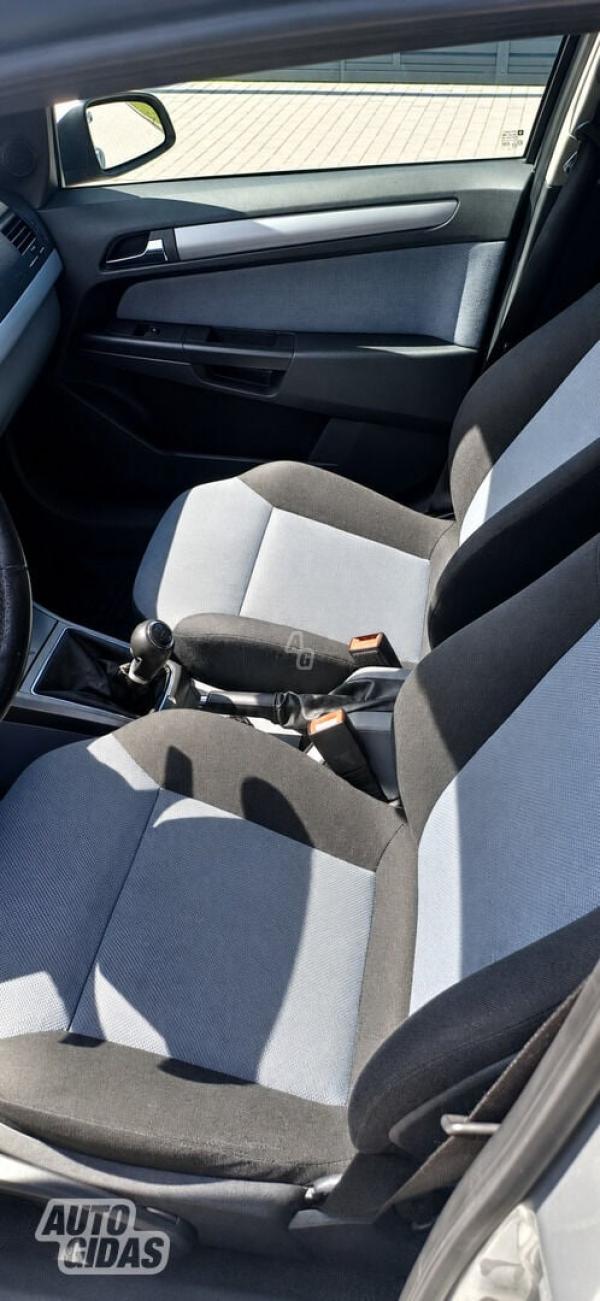 Opel Astra 2006 Mažeikiai, ar dzinēja tilpumu 1.90 L un nobraukumu 269 tūkst. km par 1470 €, foto 8 vietnē AUTOMOTO.COM.LV