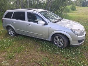 Opel Astra 2006 in Vilnius, with an engine capacity of 1.90 L and mileage of 300 thousand km for 850 €, photo  on AUTOMOTO.COM.LV