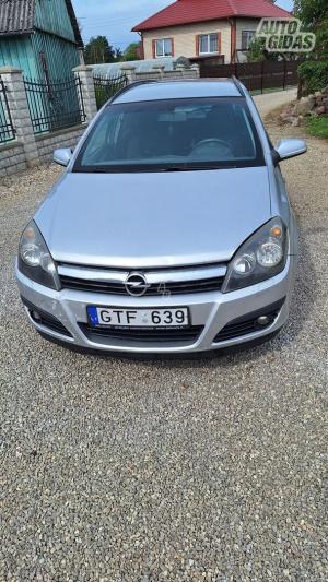 Opel Astra 2006 in Birzai, with an engine capacity of 1.90 L and mileage of 390 thousand km for 800 €, photo  on AUTOMOTO.COM.LV