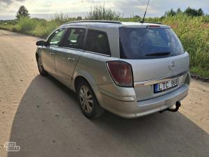 Opel Astra 2006 Mažeikiai, ar dzinēja tilpumu 1.90 L un nobraukumu 316 tūkst. km par 1150 €, foto 4 vietnē AUTOMOTO.COM.LV
