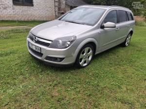 Opel Astra 2006 in Mazeikiai, with an engine capacity of 1.90 L and mileage of 316 thousand km for 1250 €, photo 1 on AUTOMOTO.COM.LV