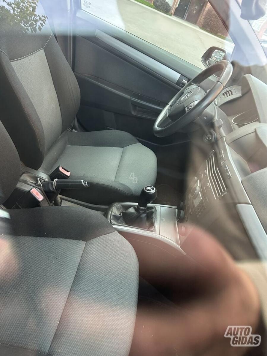 Opel Astra 2006 Marijampole, ar dzinēja tilpumu 1.60 L un nobraukumu 236 tūkst. km par 850 €, foto 10 vietnē AUTOMOTO.COM.LV