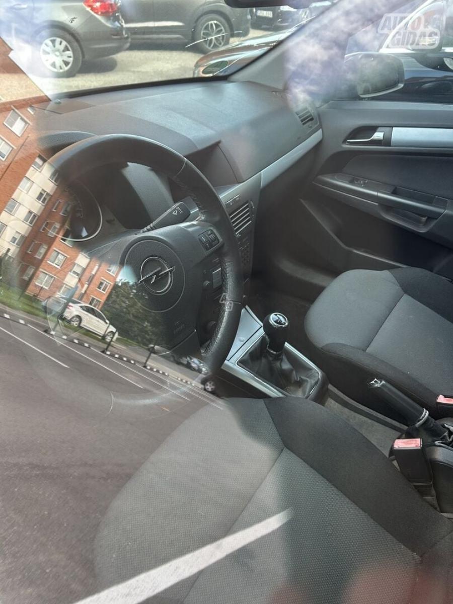 Opel Astra 2006 Marijampole, ar dzinēja tilpumu 1.60 L un nobraukumu 236 tūkst. km par 850 €, foto 11 vietnē AUTOMOTO.COM.LV