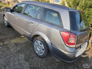 Opel Astra 2007 in Radviliskis, with an engine capacity of 1.70 L and mileage of 350 thousand km for 1250 €, photo 5 on AUTOMOTO.COM.LV