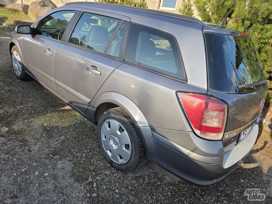 Opel Astra 2007 in Radviliskis, with an engine capacity of 1.70 L and mileage of 350 thousand km for 1250 €, photo 5 on AUTOMOTO.COM.LV