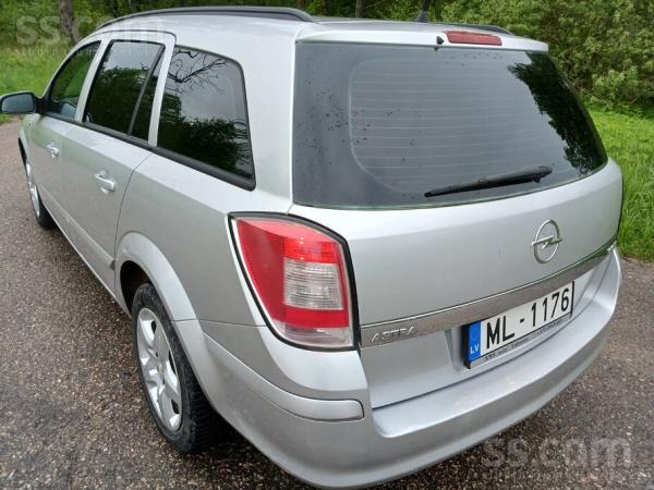 Opel Astra 2007 Rīga, ar dzinēja tilpumu 1.90 L un nobraukumu 193 tūkst. km par 2700 €, foto 6 vietnē AUTOMOTO.COM.LV