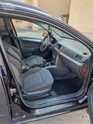 Opel Astra 2007 Mažeikiai, ar dzinēja tilpumu 1.90 L un nobraukumu 320 tūkst. km par 1160 €, foto 16 vietnē AUTOMOTO.COM.LV